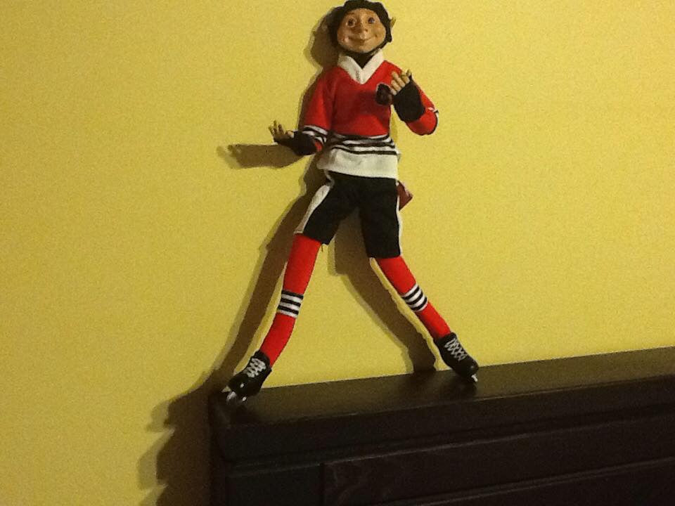 Lutin Hockey Rouge & Noir Floridus elf – Lutins Coquins de Noel