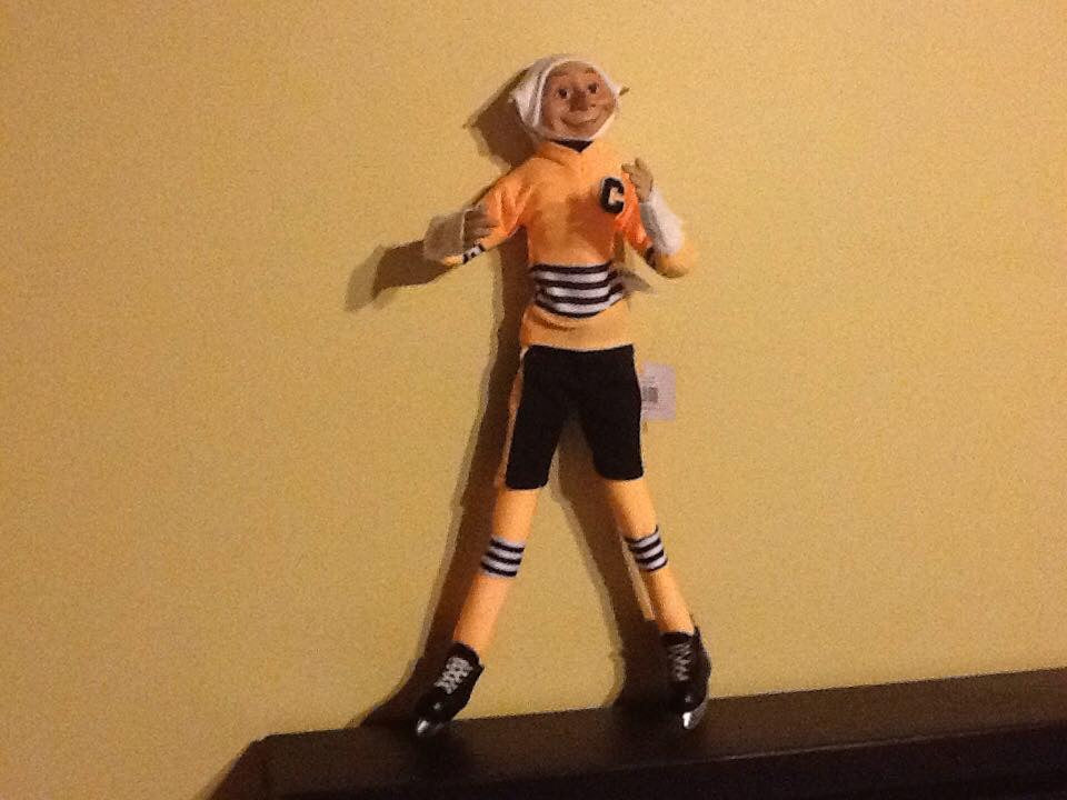 Lutin Hockey Jaune & Noir Floridus elf – Lutins Coquins de Noel